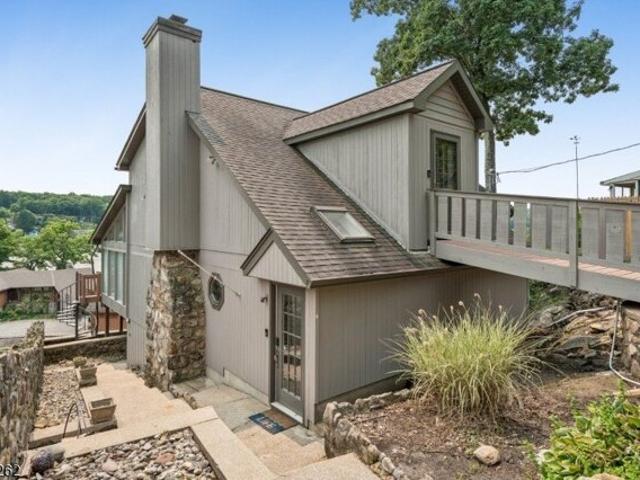 Squaw Trl, Hopatcong, Home For Sale