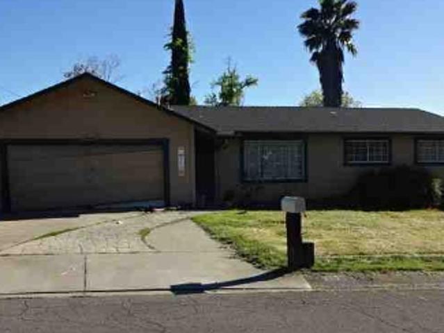Squire Ave