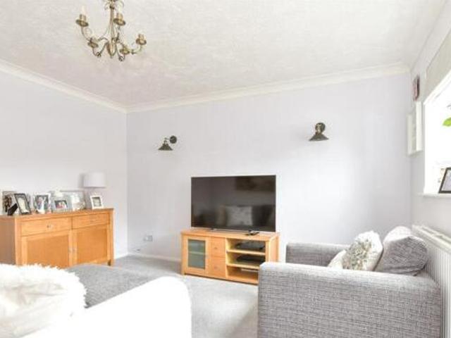 Squires Court, Eastchurch, 3 Bedroom Semi detached
