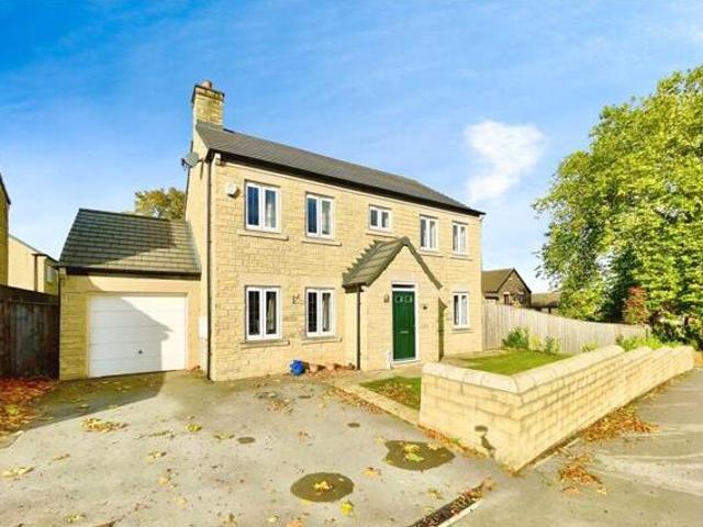 Squires Gardens, Ardsley, 4 Bedroom Detached