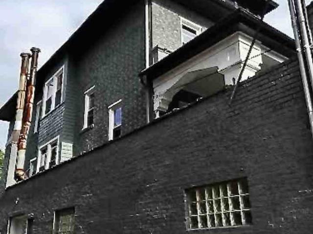 Squirrel Hill Gem * Huge Apartment * On Murray Avenue * Spacious * Renovated * Pet Friendly * Available Now * 3 Bedroom Apartment for Rent at 2111 Murray Ave, Pittsburgh, PA 15217 Squirrel Hill South