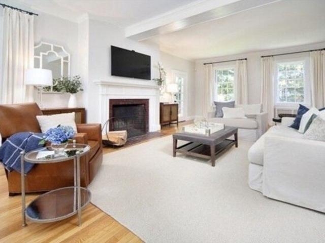 Squirrel Hill Ln, Hingham, Home For Sale