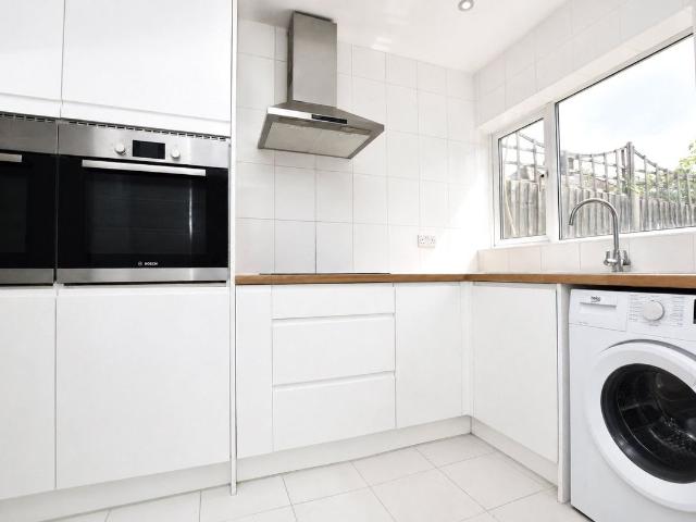 Squirrels Heath Road, Romford RM3, 3 bed terraced house to rent, £2,100 pcm | PrimeLocation
