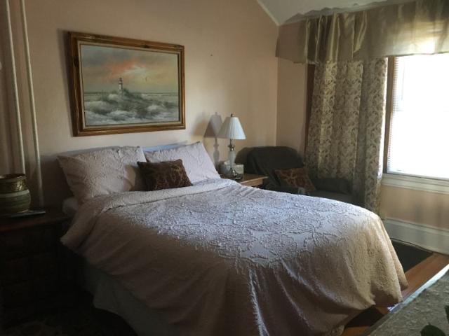 SRO_Single Room Occupancy in the Heart of West