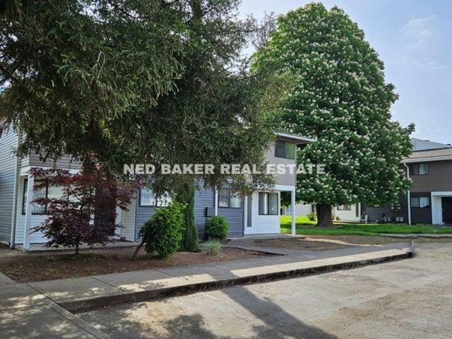 srsl01* 5 Bedroom Apartment for Rent at 2540 Lee St Se, Salem, OR 97301 Southeast Salem