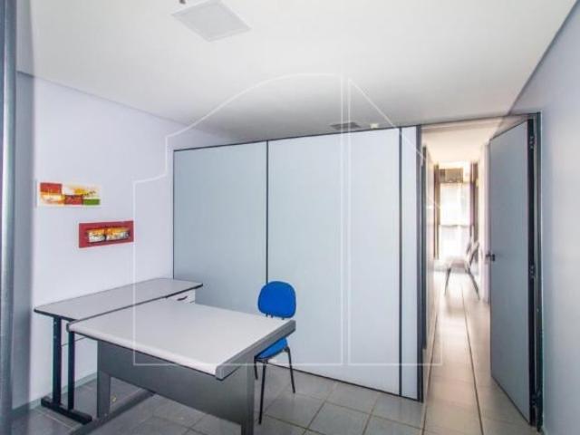 SRTVS 701 CONJUNTO L ASSIS CHATEAUBRIAND SALA MOBILIADA, DIVIDIDA, ARMÁRIOS, 1 VAGA DE GARAGEM!