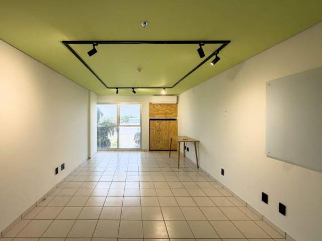 SRTVS Ed. MultiEmpresarial Sala com 30,31m²