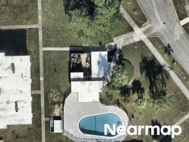 SW 94th Pl Apt B7