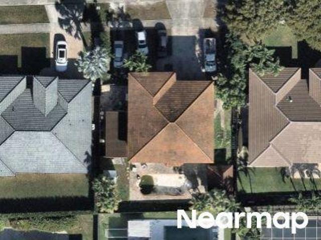 SW 99th St