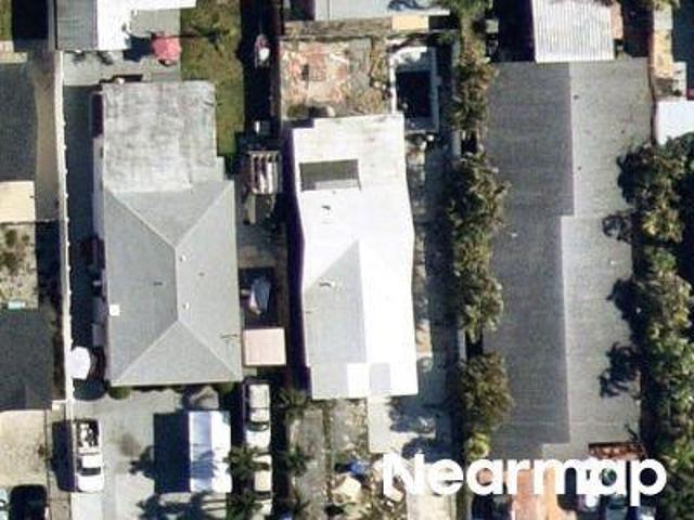 SW 15th St