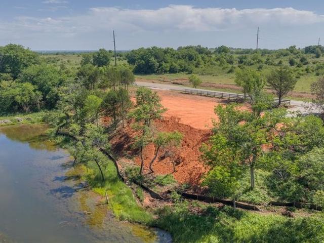SW 24th St, Goldsby, OK 73093
