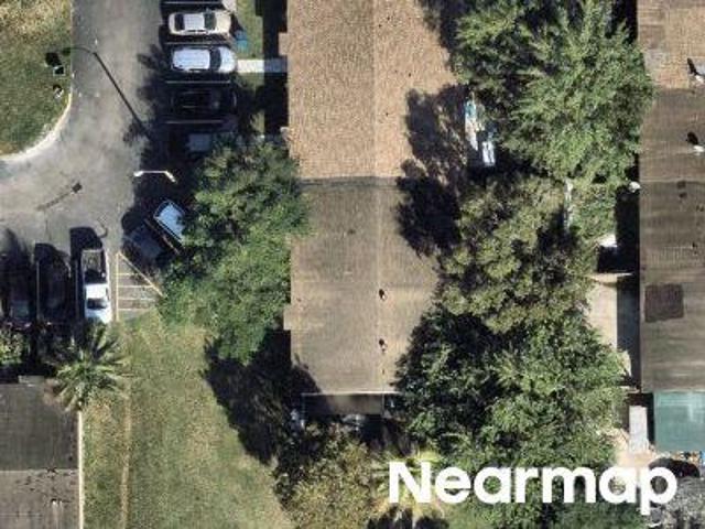 SW 283rd St