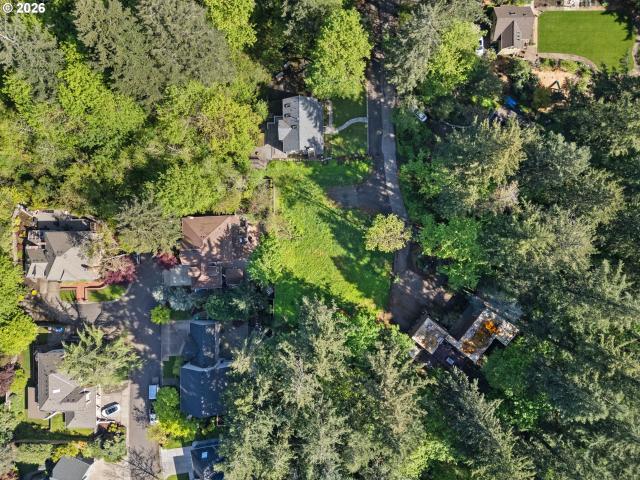SW 33rd Ave, Portland, OR 97219 | MLS #409664 | Compass