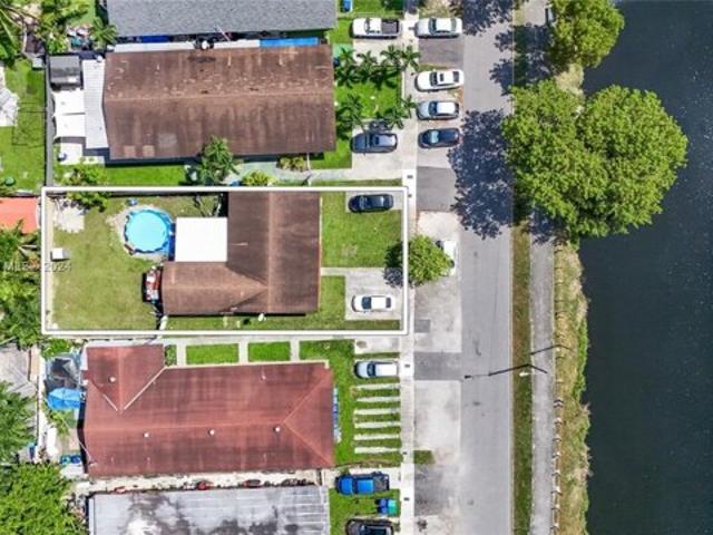 Sw Th Ter, Sweetwater, Home For Sale