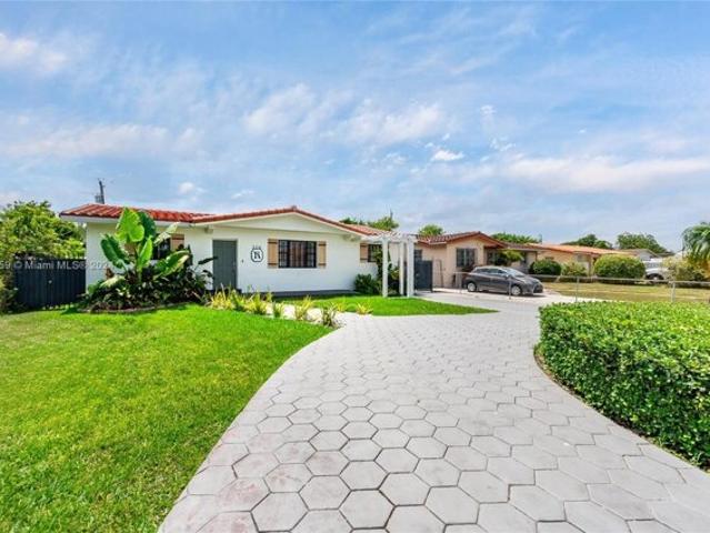 Sw Th Ct, Sweetwater, Home For Sale