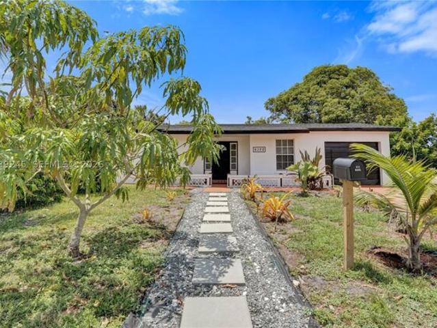 Sw Th Pl, North Lauderdale, Home For Sale