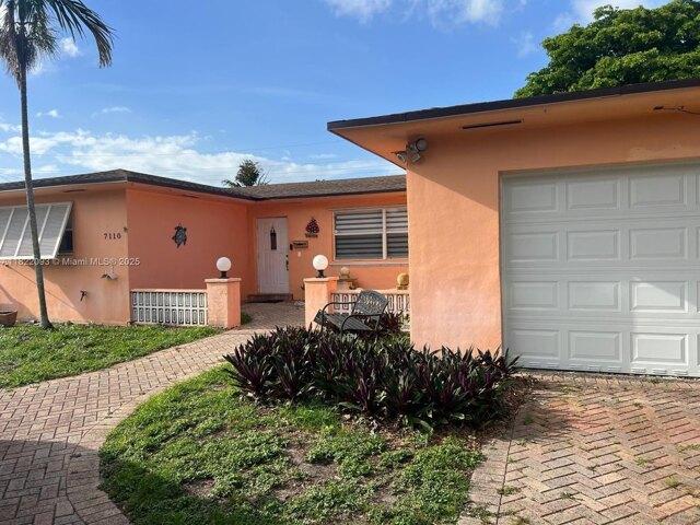 Sw Th St, Pembroke Pines, Home For Sale