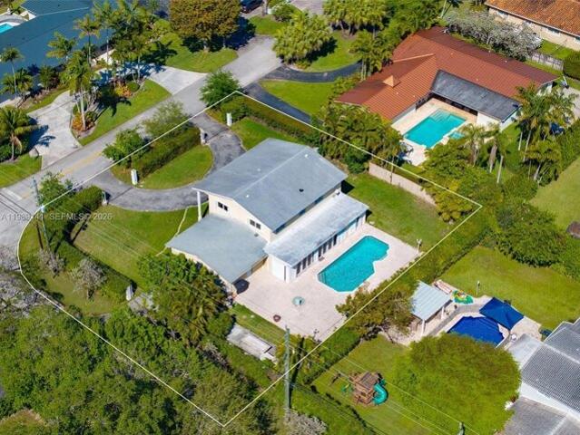Sw Th St, Pinecrest, Home For Sale