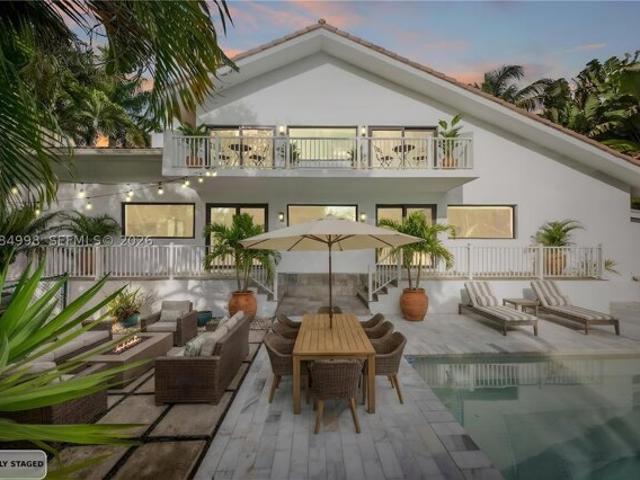 Sw Th St, Pinecrest, Home For Sale