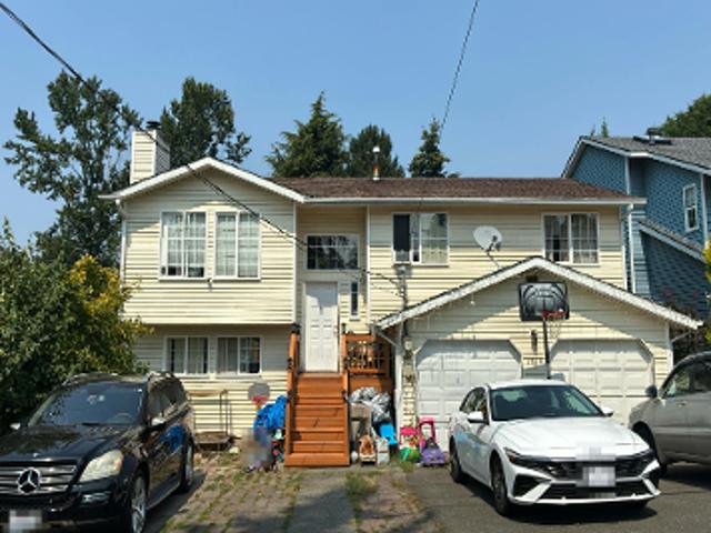SW Webster St Apt E