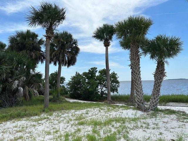 SW Airport Rd, Cedar Key, FL 32625