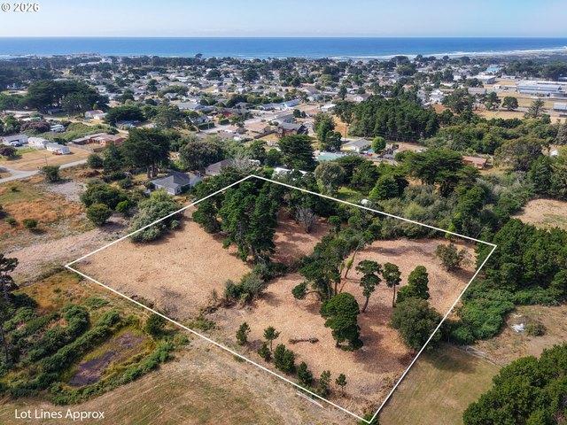 SW Edison Ave, Bandon, OR 97411