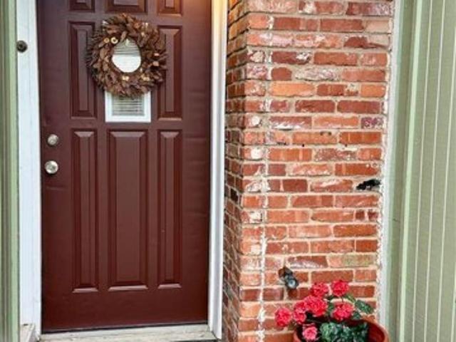 Sw Hampshire Cir, Lawton, Home For Sale