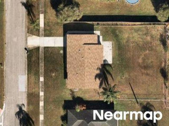 SW Ivanhoe Dr