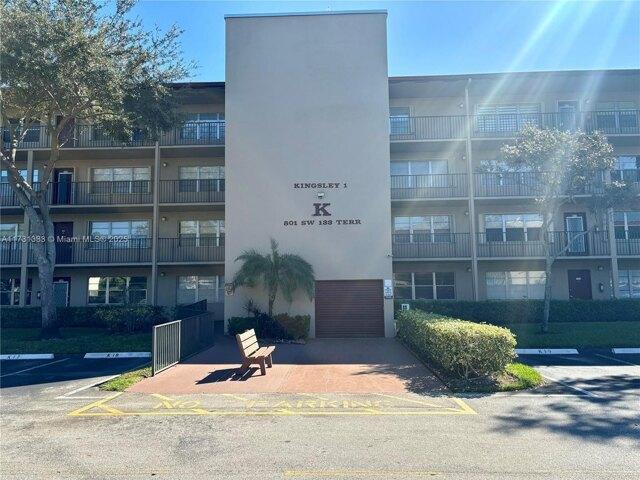Sw Rd Ter Unit K, Pembroke Pines, Condo For Sale