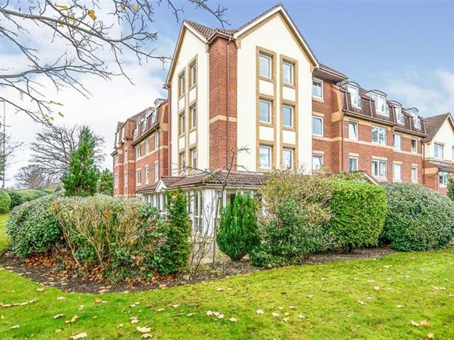 Swn Y Mor, Colwyn Bay LL29, 1 bed flat to rent, £875 pcm | PrimeLocation