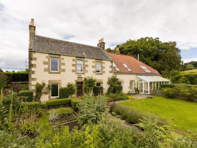 Swordie Mains, Linlithgow, West Lothian EH49, 6 bed detached house to rent, £3,250 pcm | PrimeLocation
