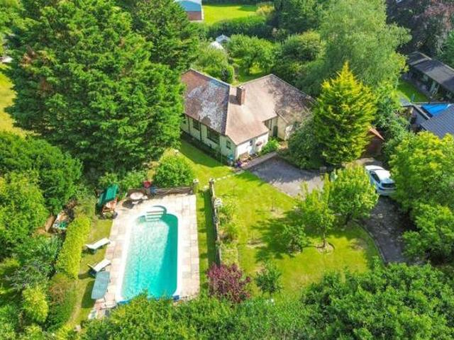 Sway, Kings Lane, Lymington, 5 Bedroom Bungalow