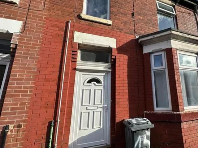 Swayfield Avenue, Manchester, M13 0NQ, United Kingdom | 3 bed townhouse for rent #139545377 | Rentberry