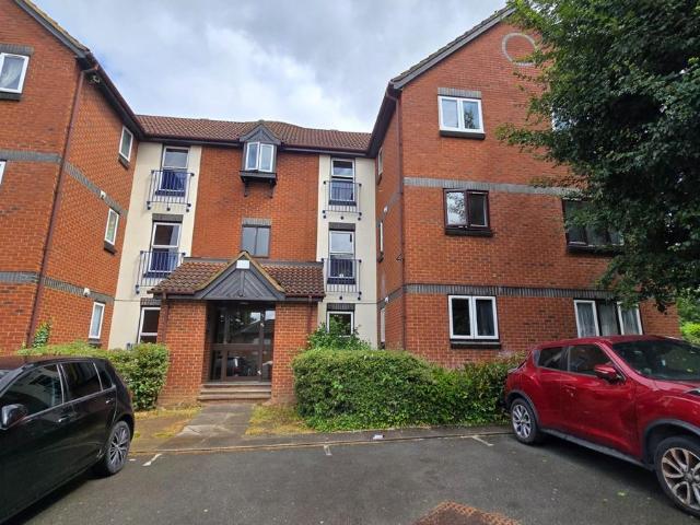 Swaythling Close, London N18, Studio to rent, £1,000 pcm | PrimeLocation