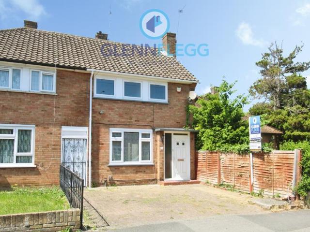Swabey Road, LANGLEY, 3 bed terraced house to rent £2,100 pcm £485 pw