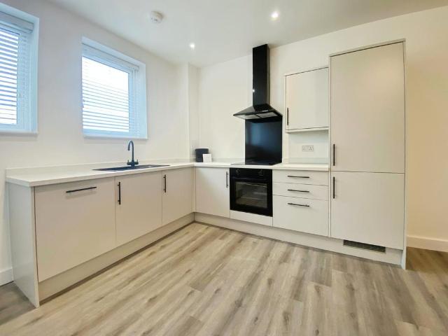 Swain Court, Peterborough, PE2 2 bed apartment to rent £1,000 pcm £231 pw