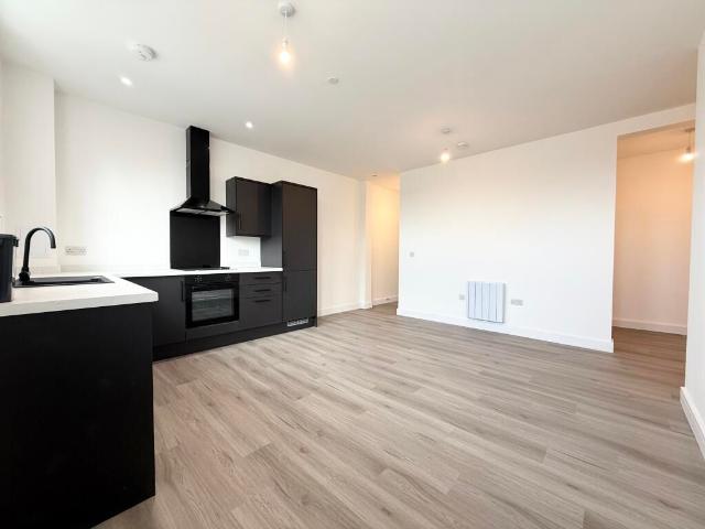Swain Court, Peterborough PE2, 2 bed flat to rent, £1,075 pcm | PrimeLocation