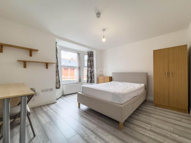 Swainstone Road, Reading, University RG2, Room to rent, £695 pcm | PrimeLocation