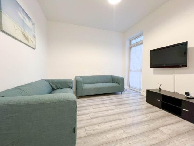 Swainstone Road, Reading, Berkshire RG2, 6 bed terraced house to rent, £3,300 pcm | PrimeLocation