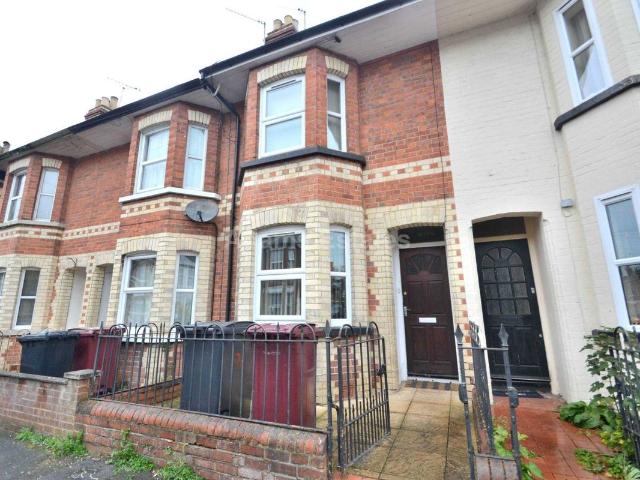 Swainstone Road, Reading, England RG2, 6 bed terraced house to rent, £3,300 pcm | PrimeLocation