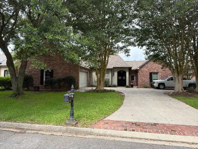 Swan Cir