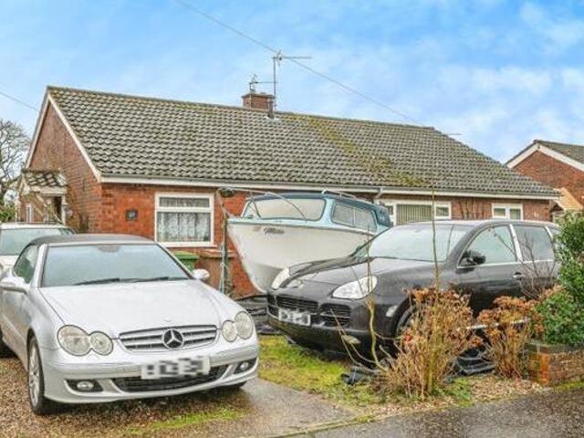 Swan Close, Aylsham, 2 Bedroom Semi detached