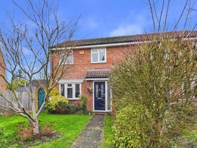 Swan Close, Buckingham, 4 Bedroom Semi detached