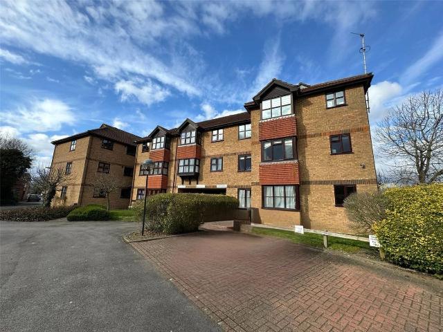 Swan Court, Mangles Road, Guildford, Surrey GU1, 2 bed flat to rent, £1,700 pcm | PrimeLocation