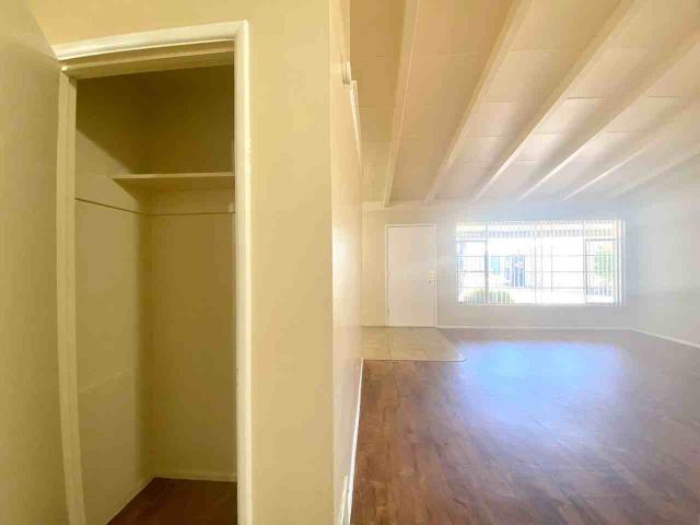 Swan Court Apartments 2 Bedroom Apartment for Rent at 1429 N Swan Rd, Tucson, AZ 85712 Midtown