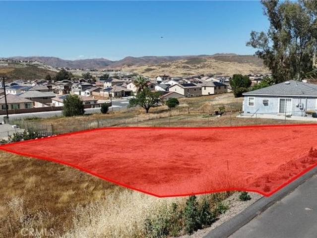 Swan, Lake Elsinore, CA 92530