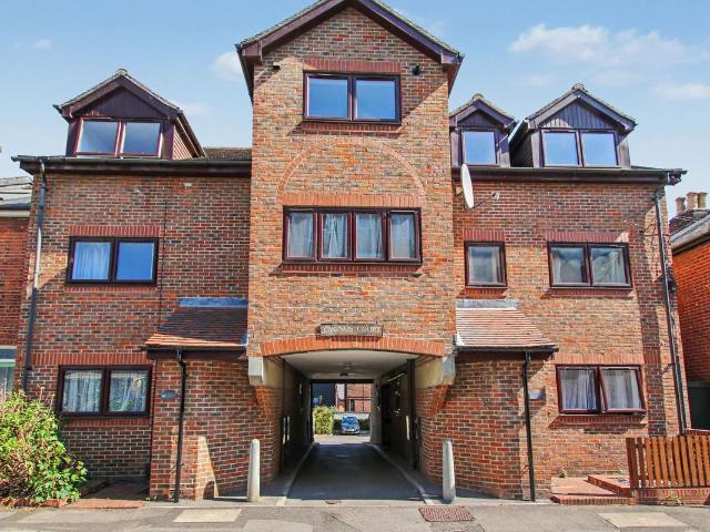 Swan Lane, Winchester SO23, 2 bed flat to rent, £1,600 pcm | PrimeLocation