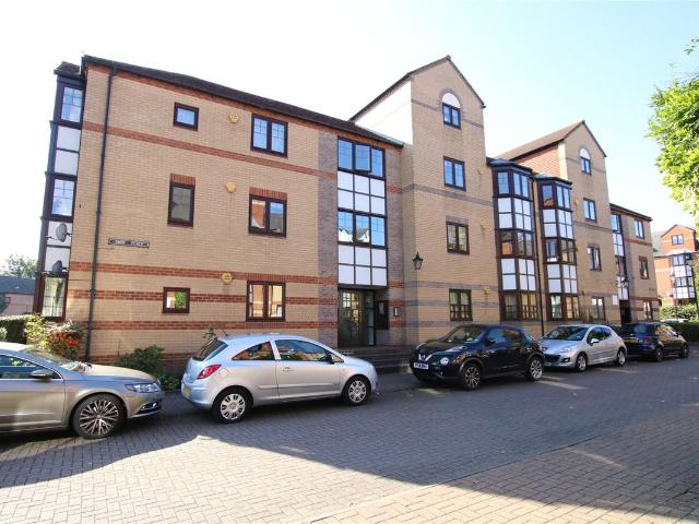 Swan Place, Reading, Berkshire RG1, 2 bed flat to rent, £1,695 pcm | PrimeLocation