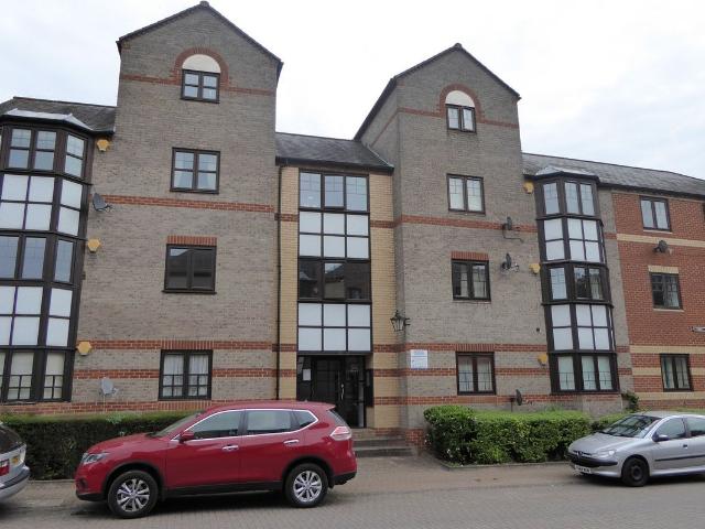 Swan Place, Reading RG1, 1 bed flat to rent, £1,200 pcm | PrimeLocation