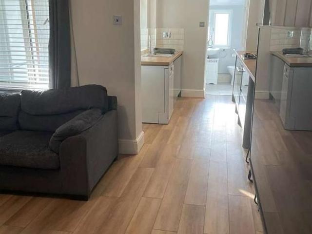 Swan Road, Gloucester, GL1